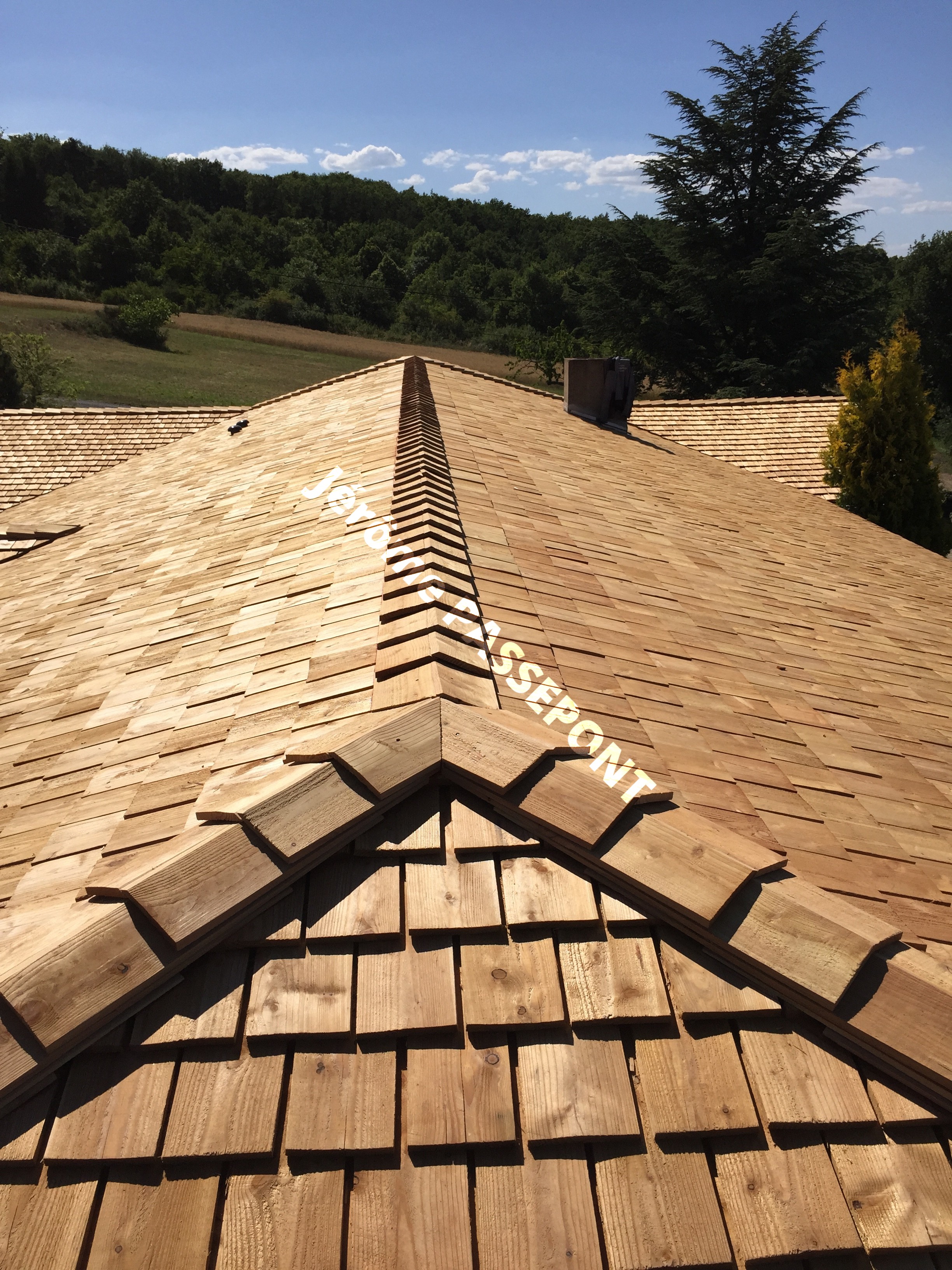Couverture bardeau bois - Couverture zinguerie chauffage brioude