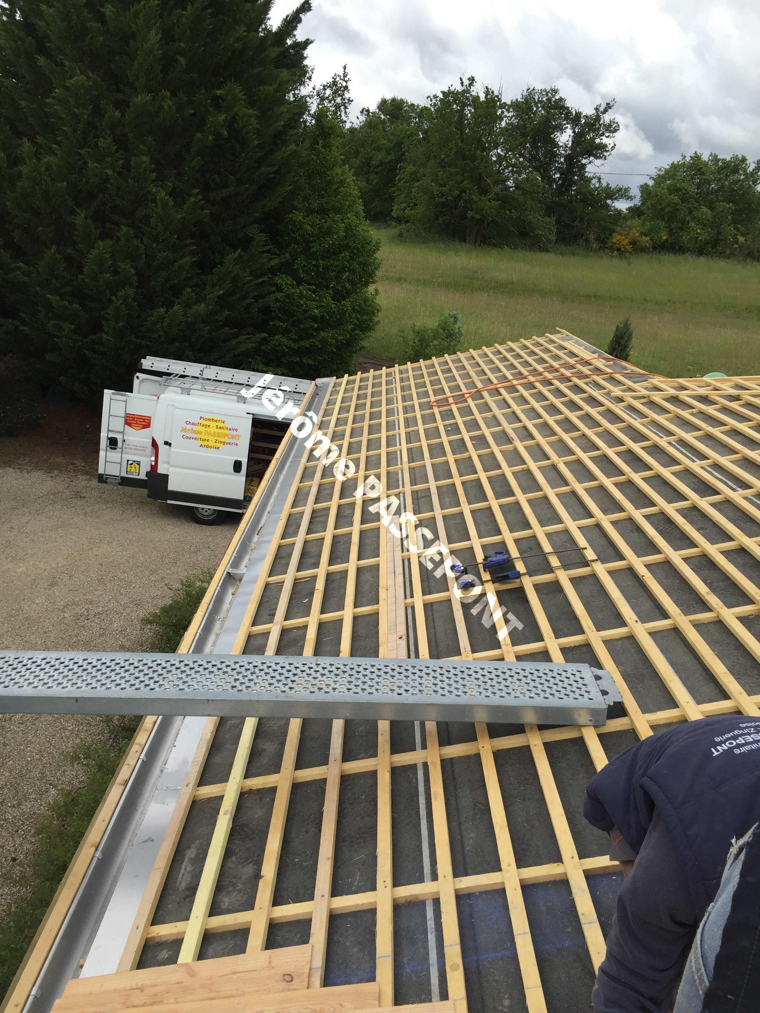 Couverture bardeau bois - Couverture zinguerie chauffage brioude